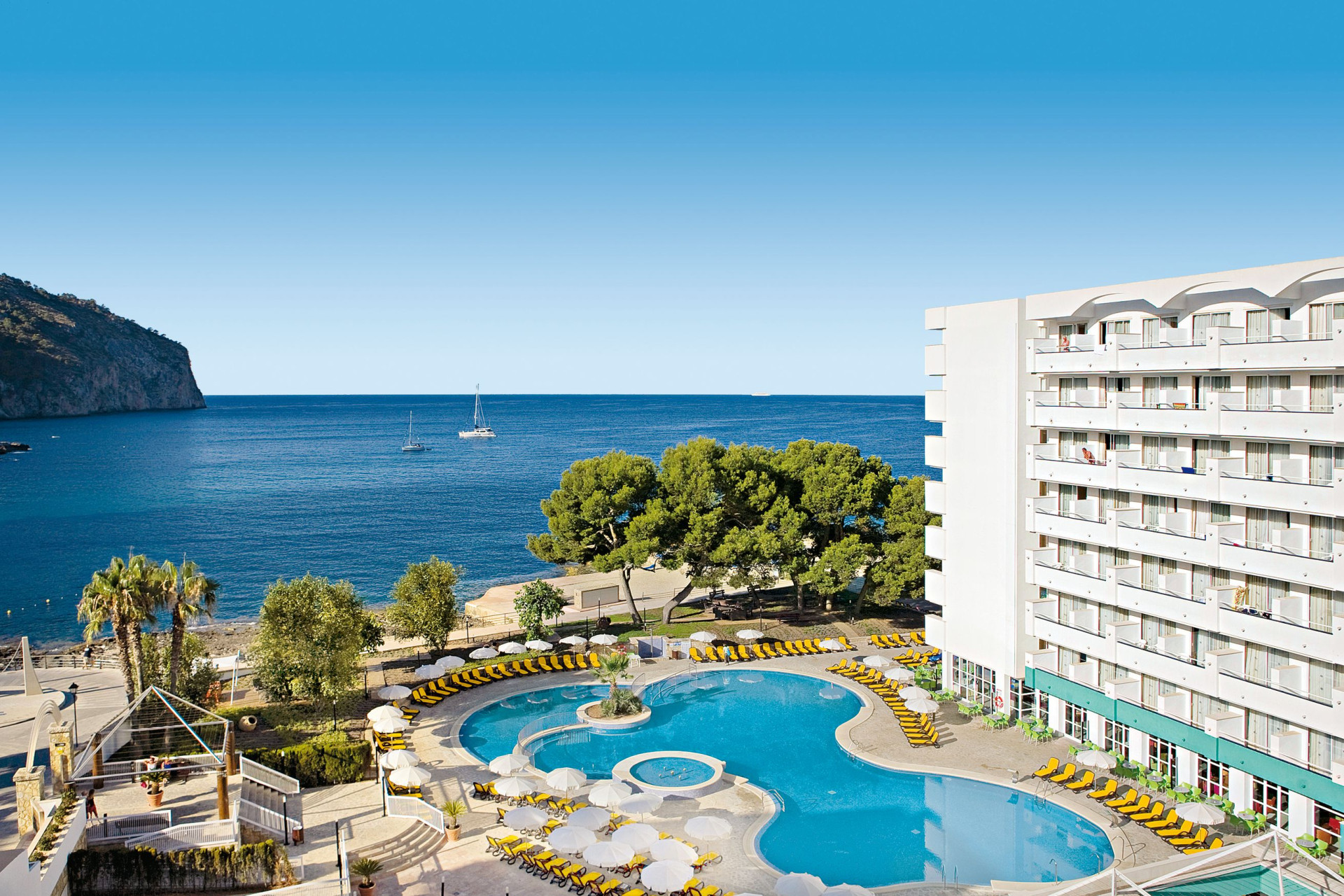 Alua Gran Camp de Mar boek je eenvoudig bij eeldevakanties.nl