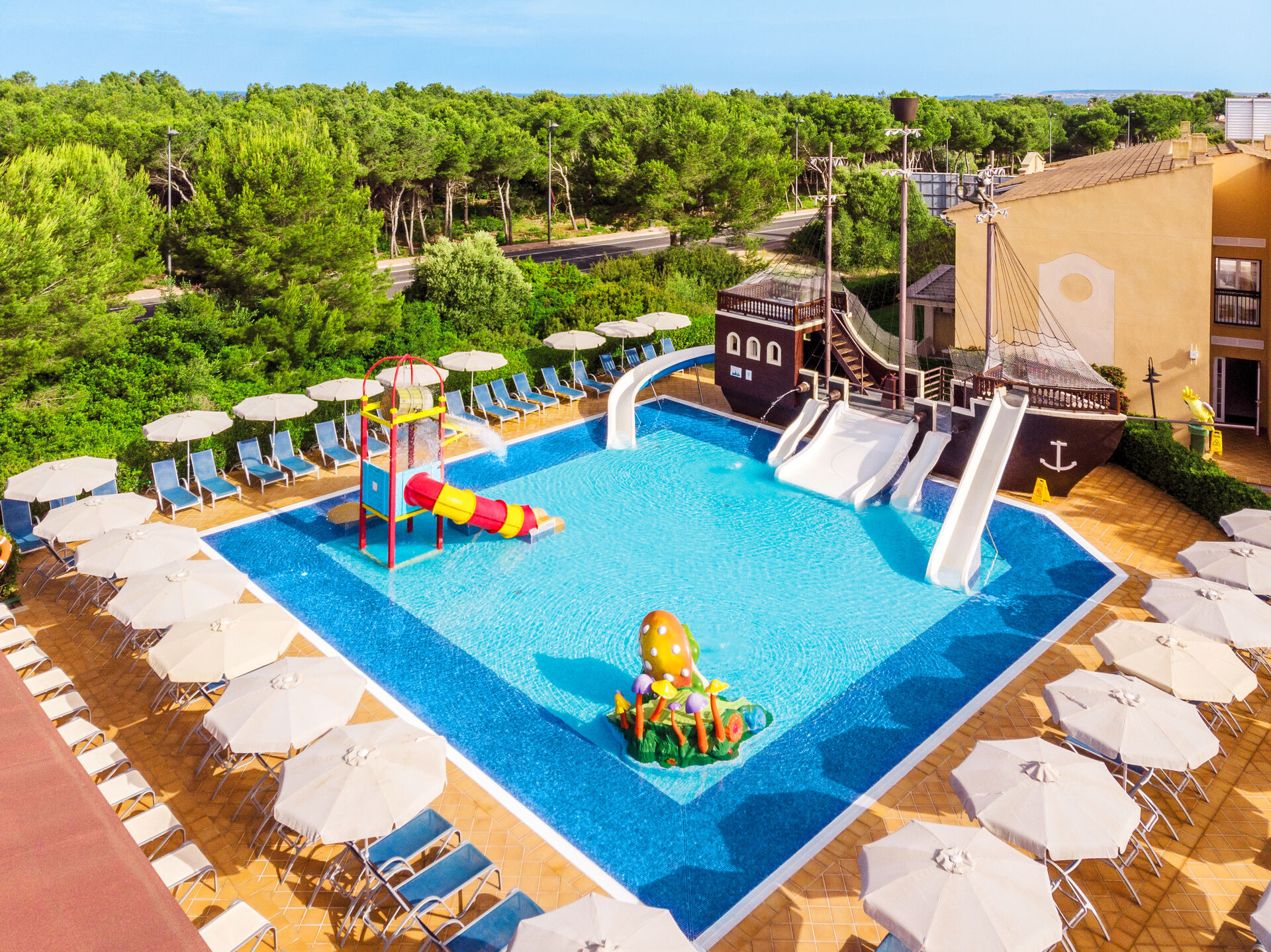 Zafiro Menorca boek je eenvoudig bij eeldevakanties.nl